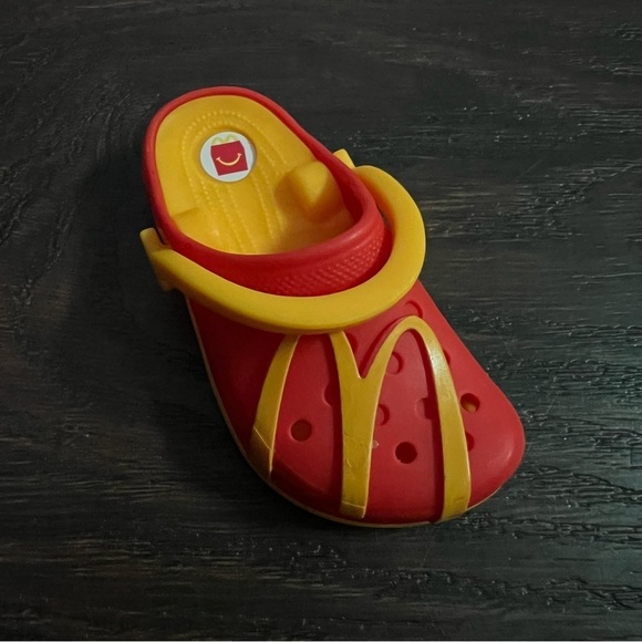 McDonald's | Toys | 224 Mcdonalds X Crocs 4 Mini Crocs Keychain Happy ...